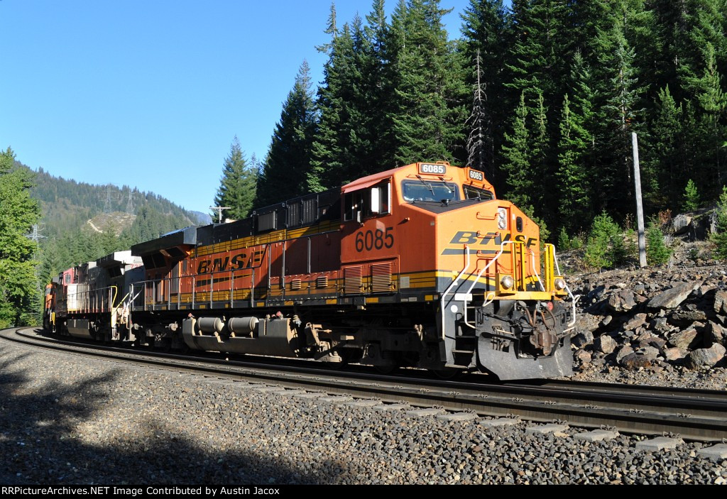 BNSF 6085